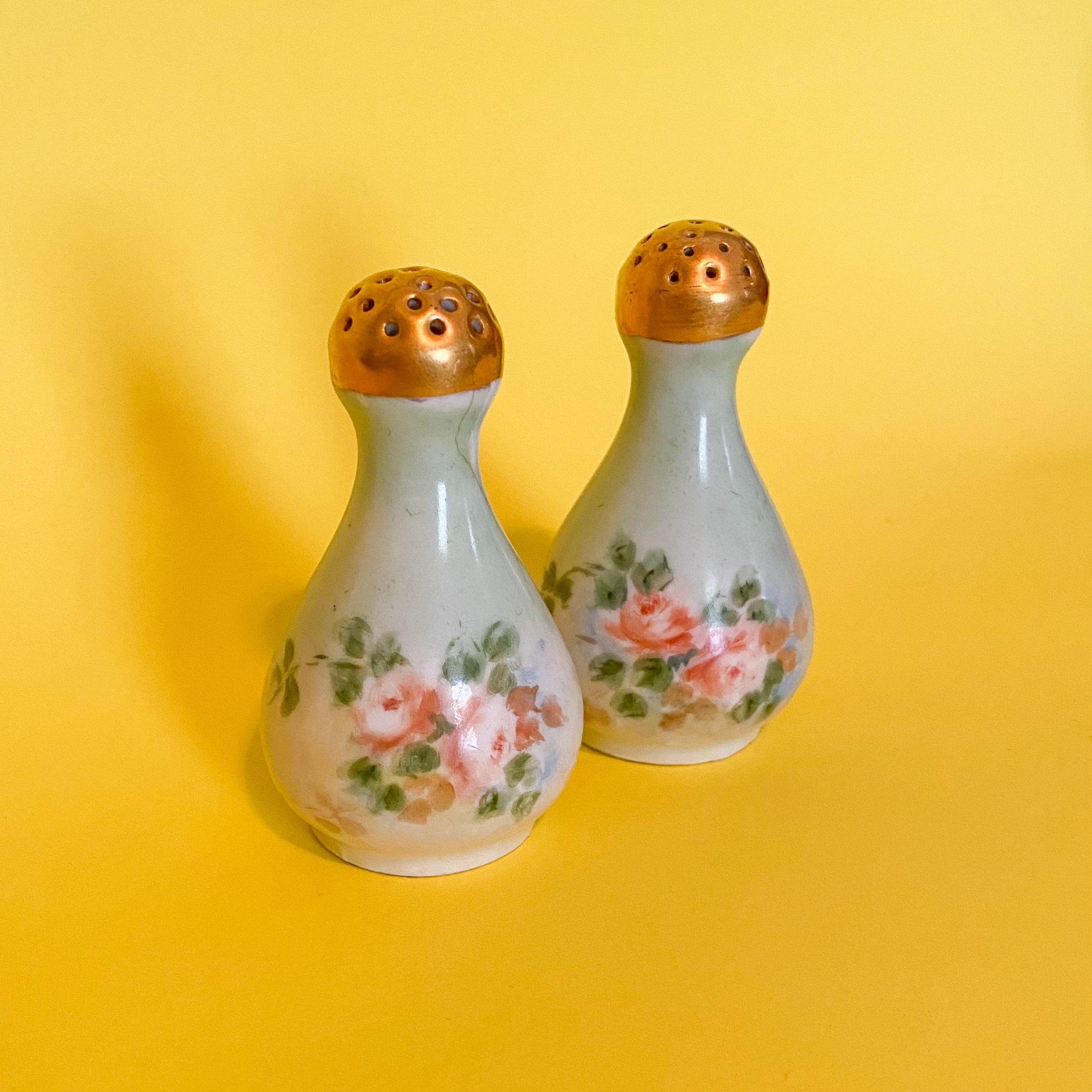 White Floral and Gold Leaf Salt & Pepper Shakers - Vintage - Etsy