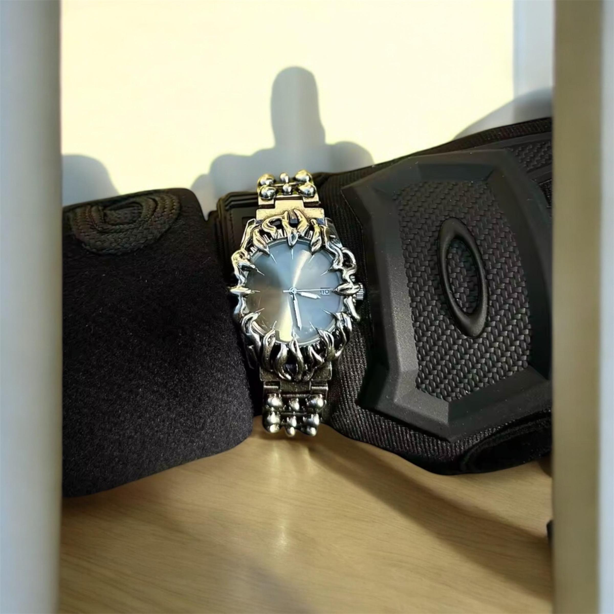 Original Claw Alabaster Style STAINLESS STEEL QUARTZ Retro Y2K European ...