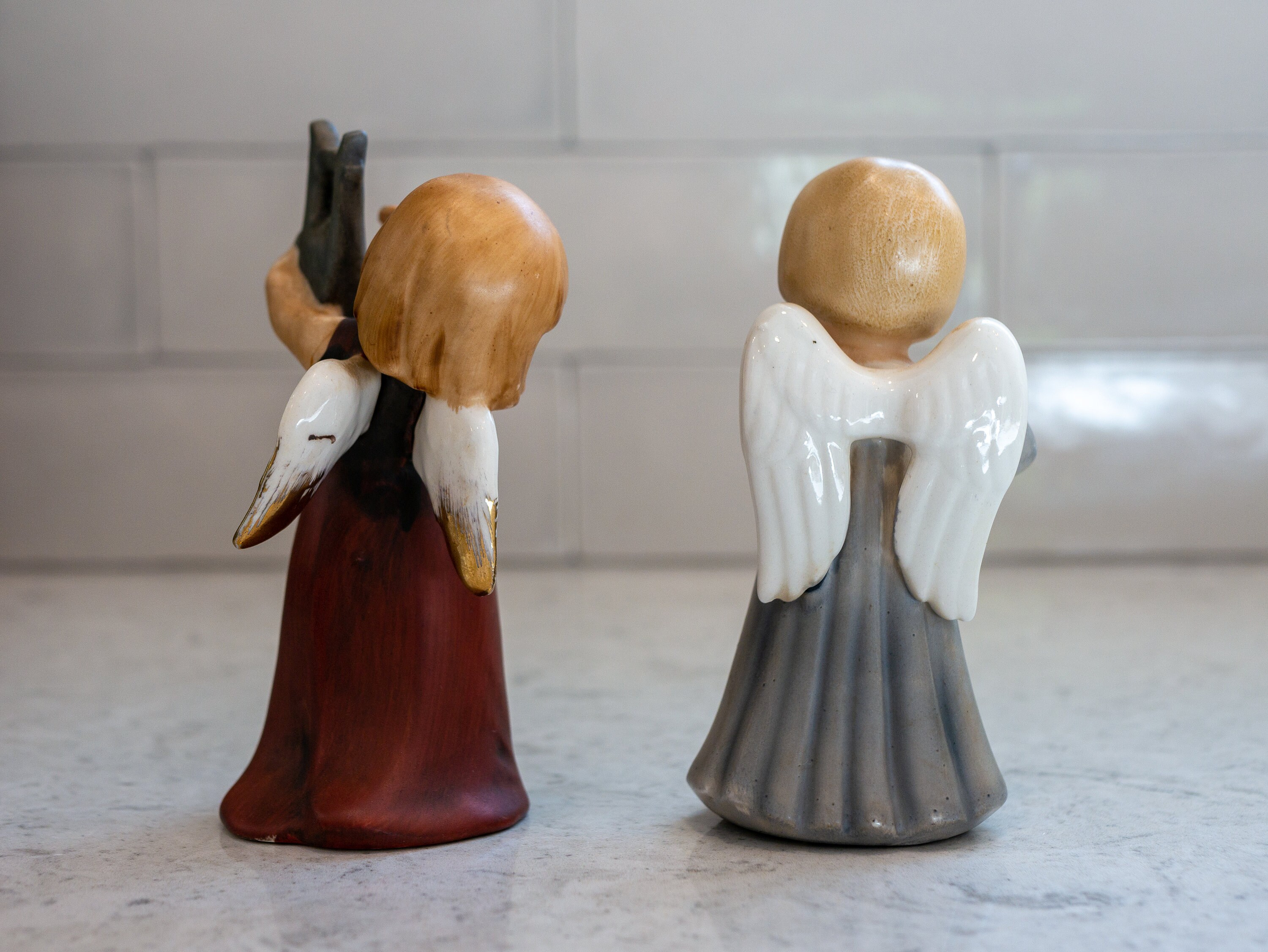 Set of 2 - RARE Wales (japan) Burgundy & Grey Choir Angel Figurines W ...