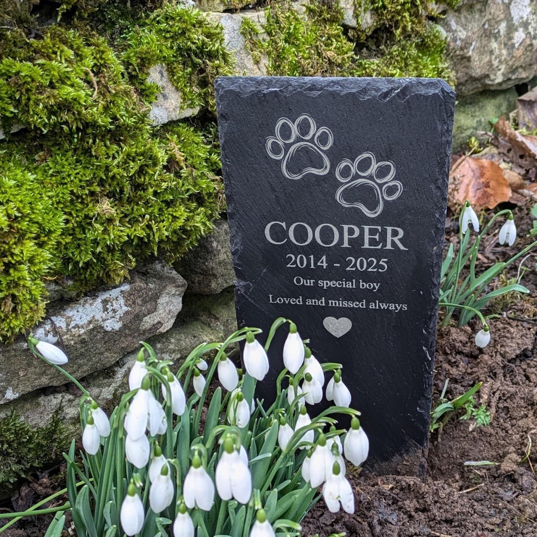 Personalised Pet Slate Memorial Plaque (paw Prints) Pet Memorial, Grave ...