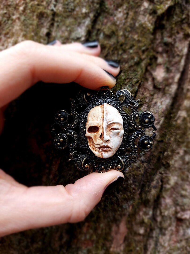 Broche demi-tête de mort, objet d'art encadré, art mural, sculpture ...