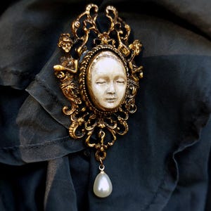 Baroque Face Brooch: Art Object Miniature Handmade Jewelry - Etsy