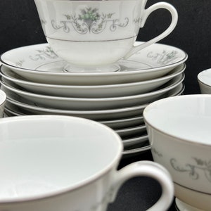 Rose China Tea Cup and Saucers set of 6 Gainsborough Pattern 2222 Made ...