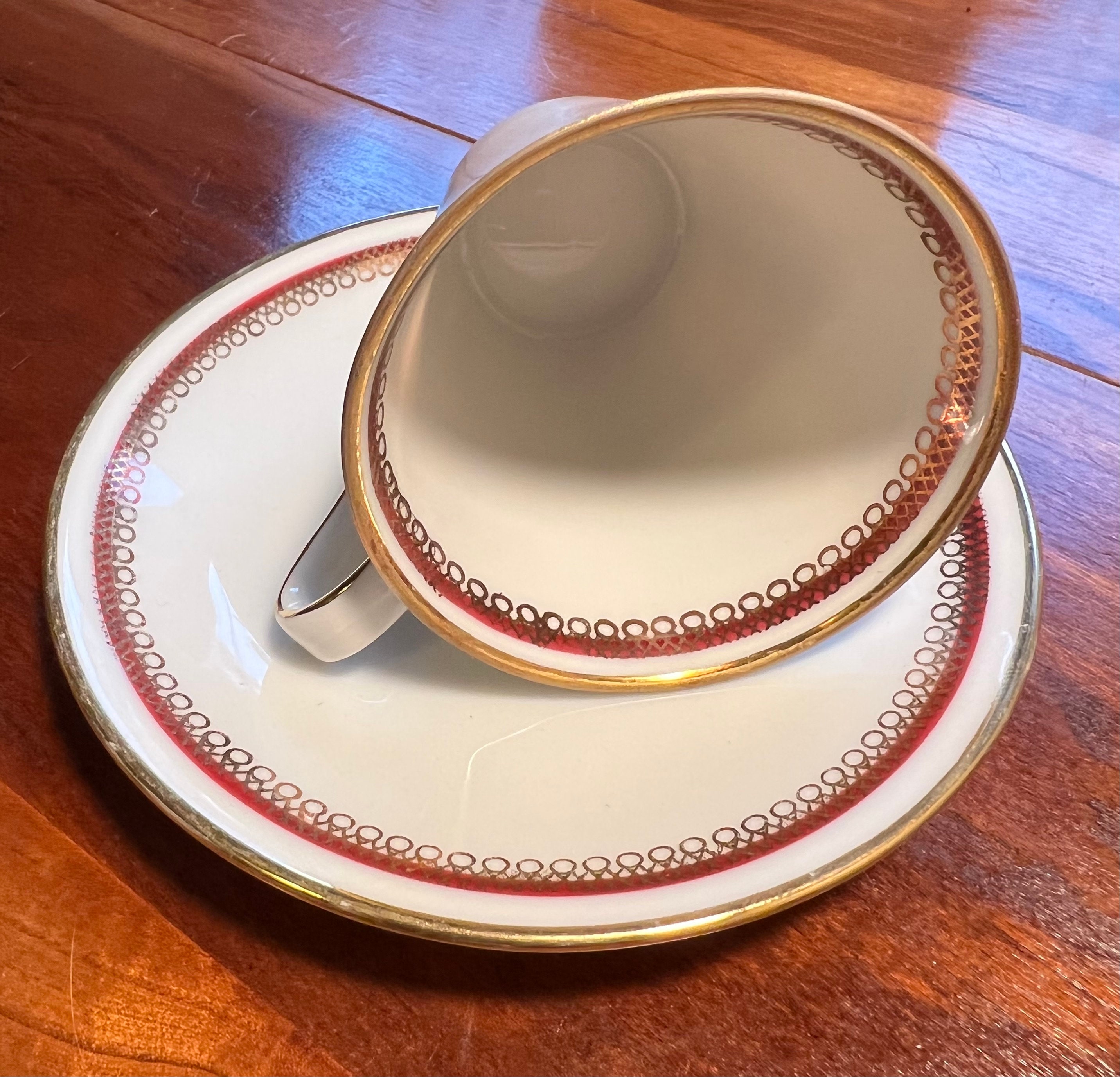 Royal Crown Tea Cups (set of 4) - Myotts Staffordshire - the Crowning ...