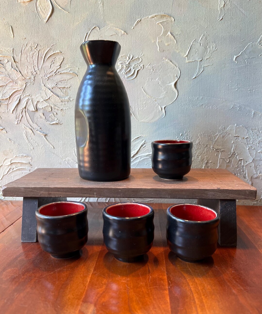 Sake Set - Carafe With 4 Cups - KAFUH From Japan - Black With Red ...
