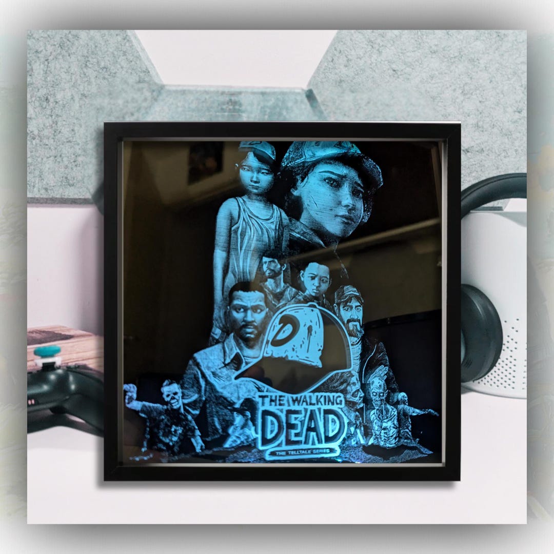 Telltale the Walking Dead - Lee and Clementine - Laser Engraved Backlit ...