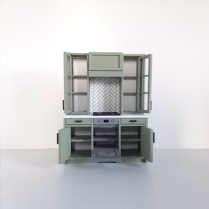 1:12 Scale Shaker Kitchen With Incorporated Oven & Countertop Cabinets ...