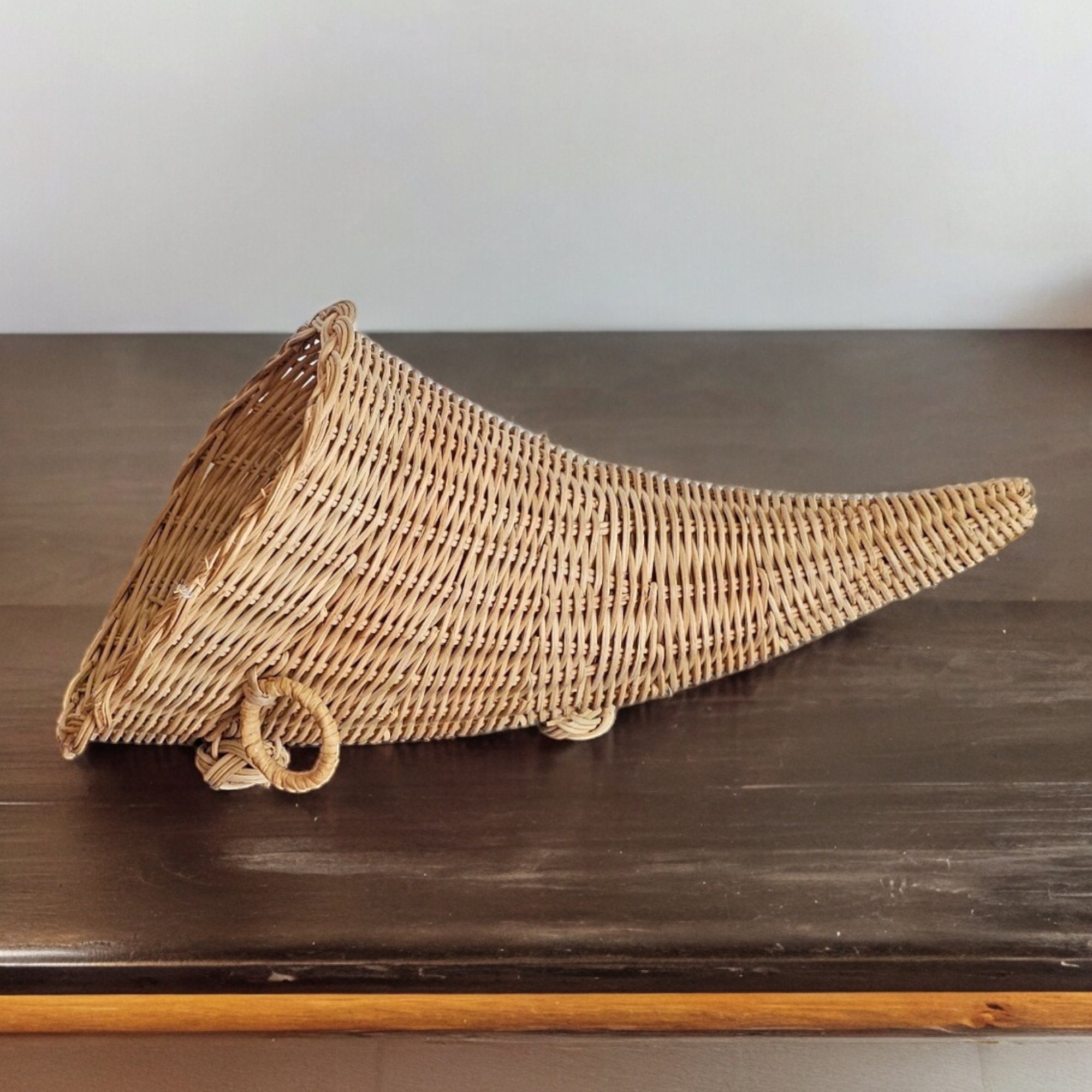 Vintage 14 Wicker Cornucopia Basket Woven Ball Feet Natural Light Color ...