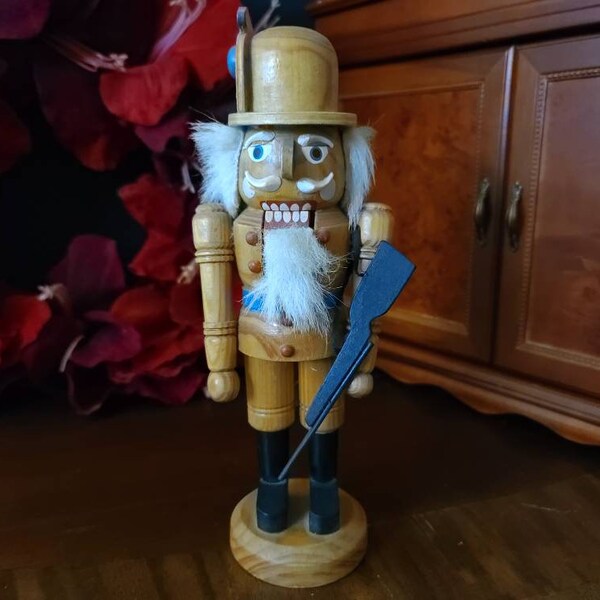 Soldier Nutcracker - Etsy