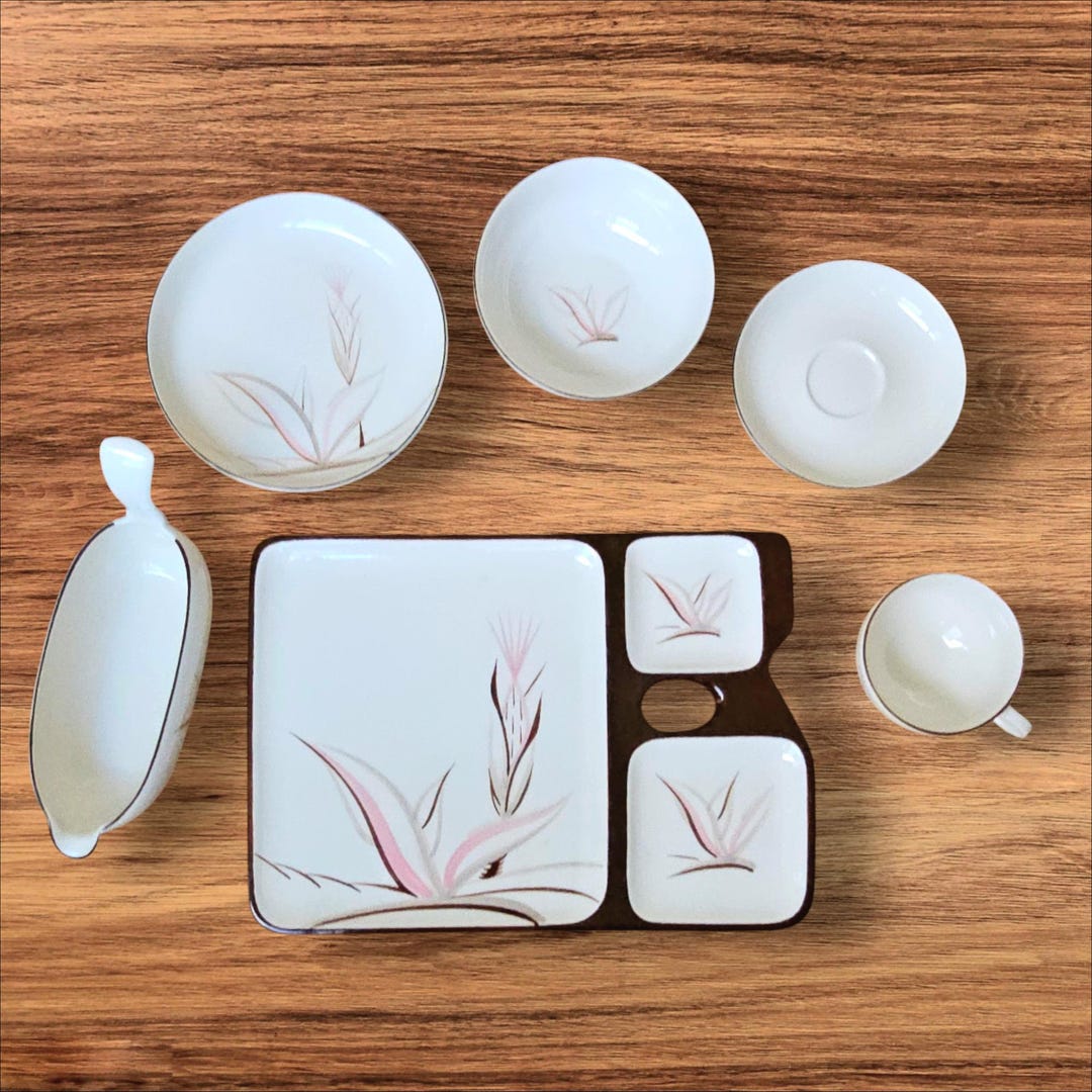 Dragon Flower Dishes, Winfield Potteries, Made in California - Pick ...