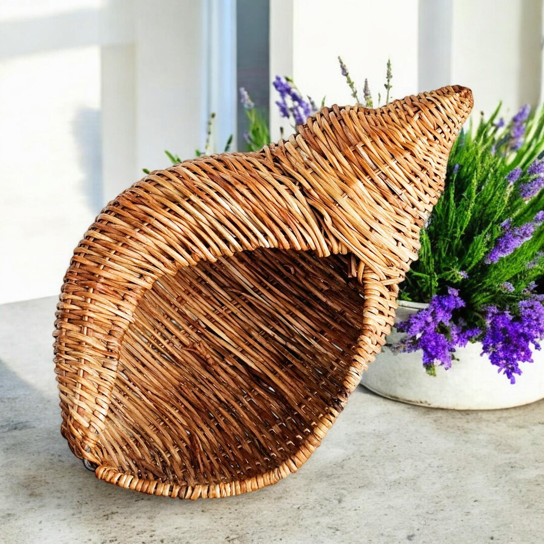 Wicker Seashell Basket Vintage Woven Rattan Conch Shell Storage ...