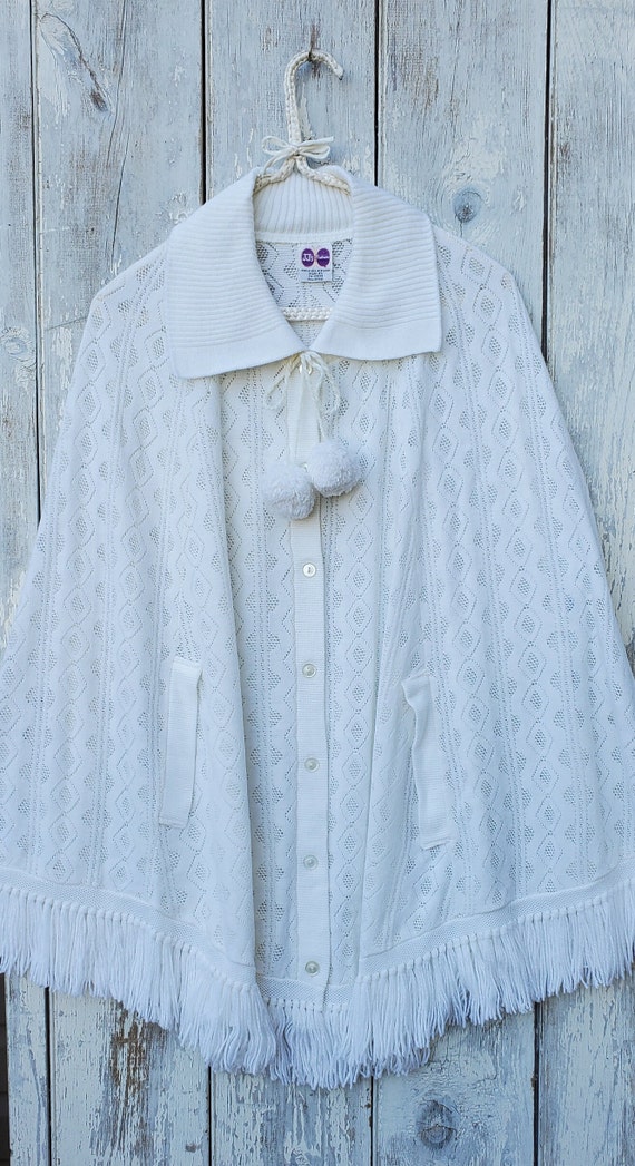 1970s Fab Pointelle Poncho. Small to Large - Gem