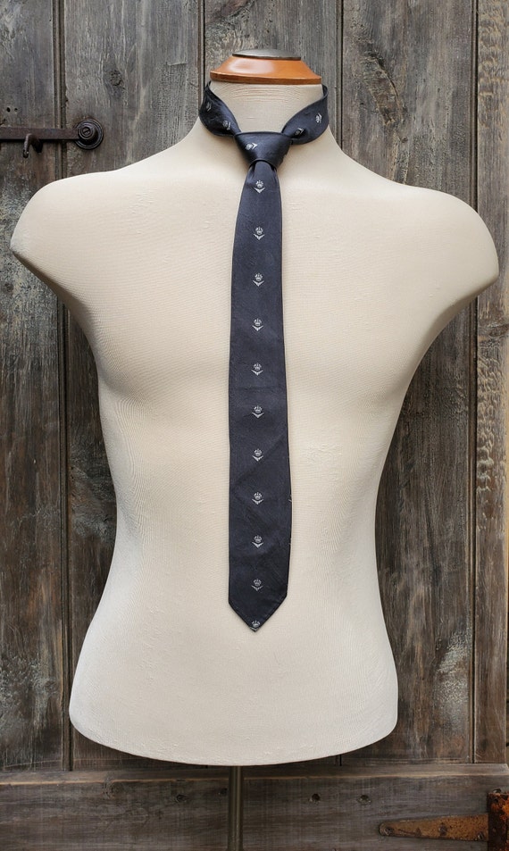 Ethereal Vintage Brushed Steel Necktie by "Falbru" - Gem