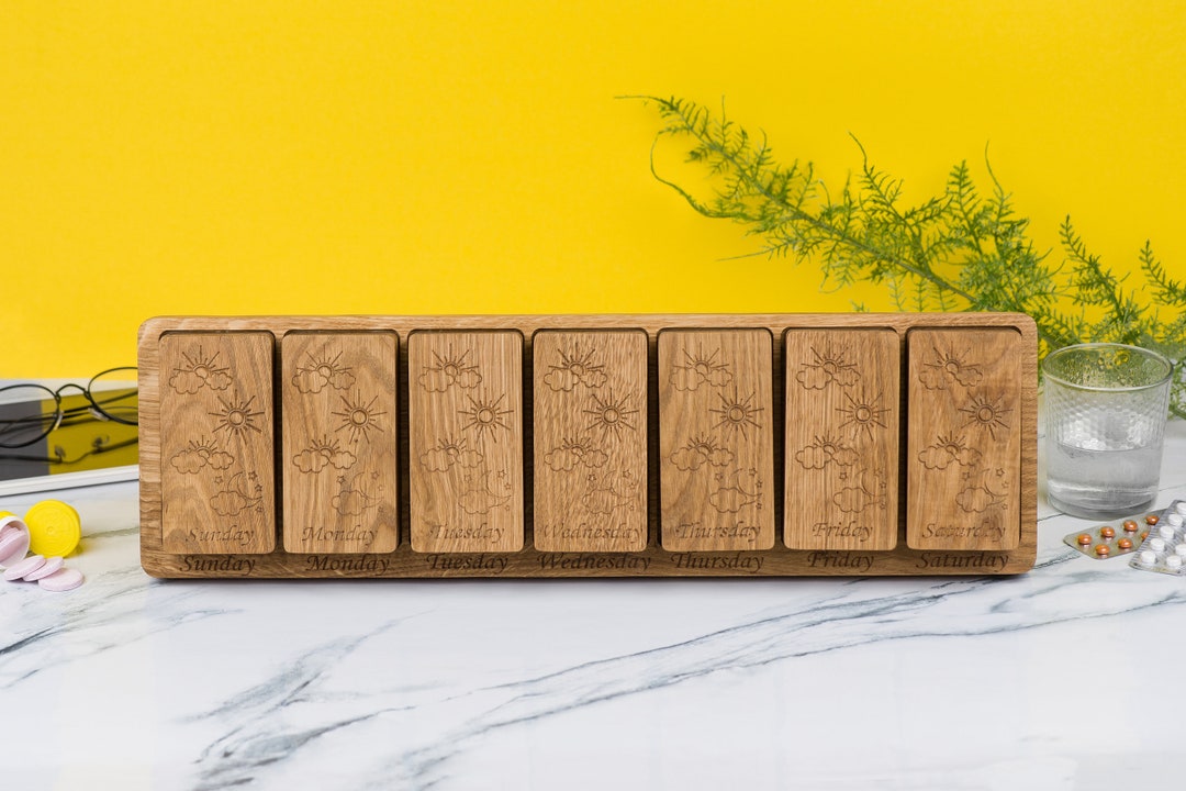 Eco-friendly Oak Wood Pill Organizer With Magnetic Lid: 4-compartment ...