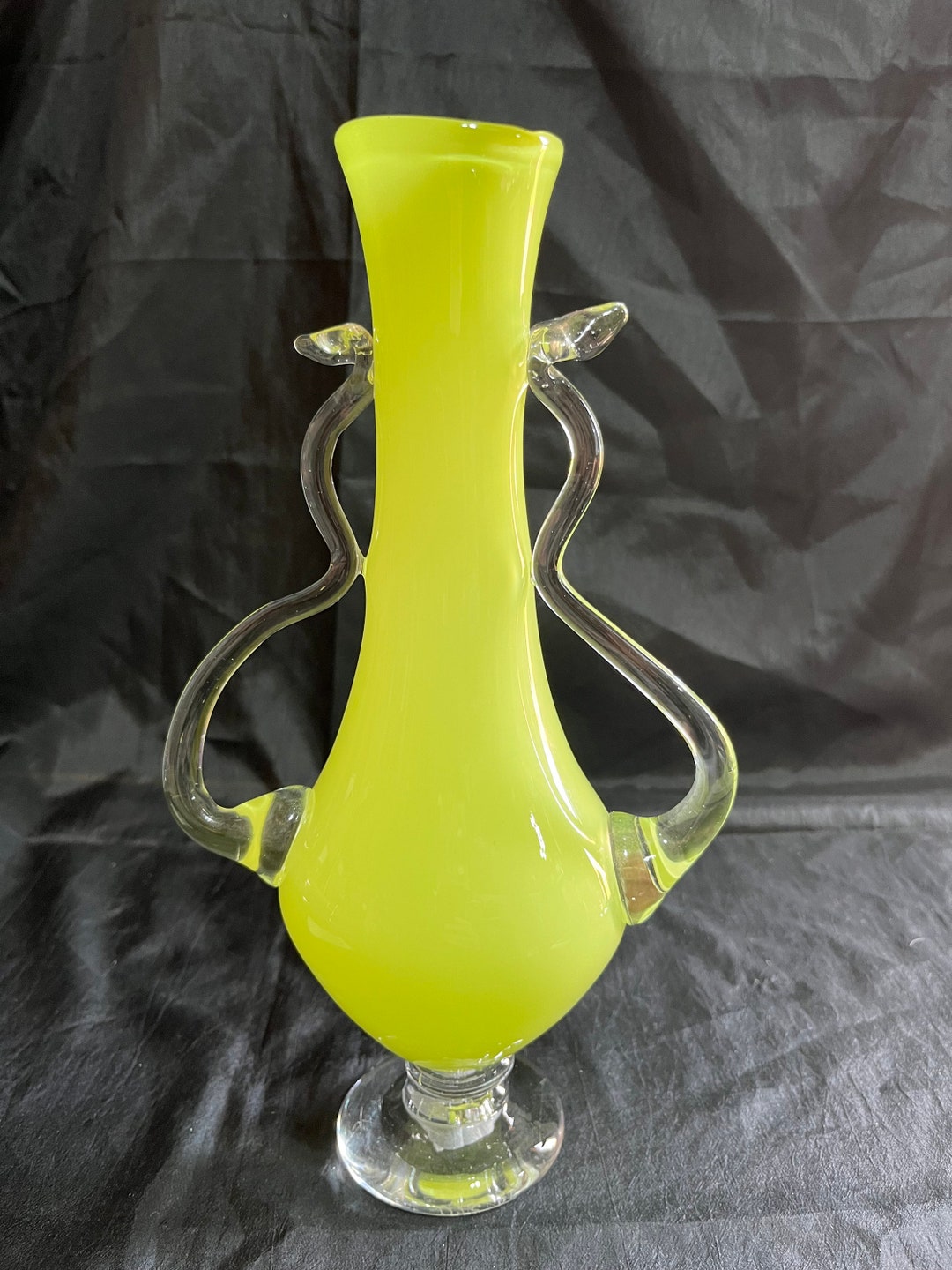 Very Mid Century Modern Looking Handmade Green Bud Vase. - Etsy