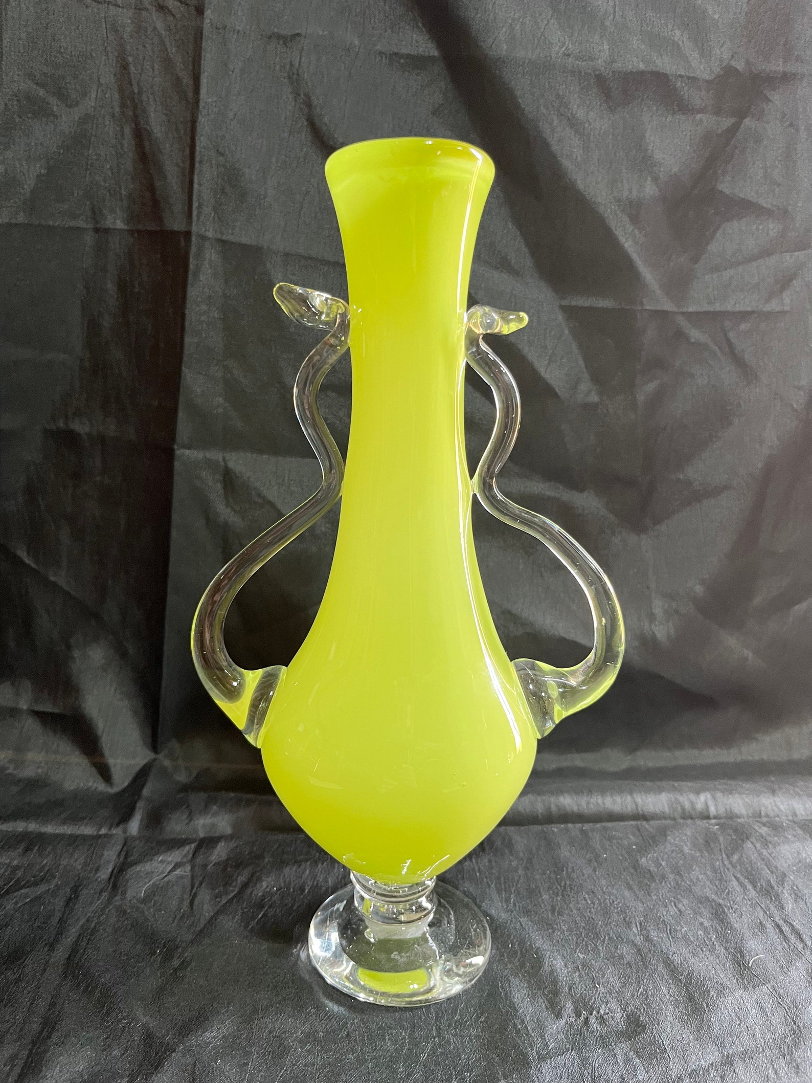 Very Mid Century Modern Looking Handmade Green Bud Vase. - Etsy