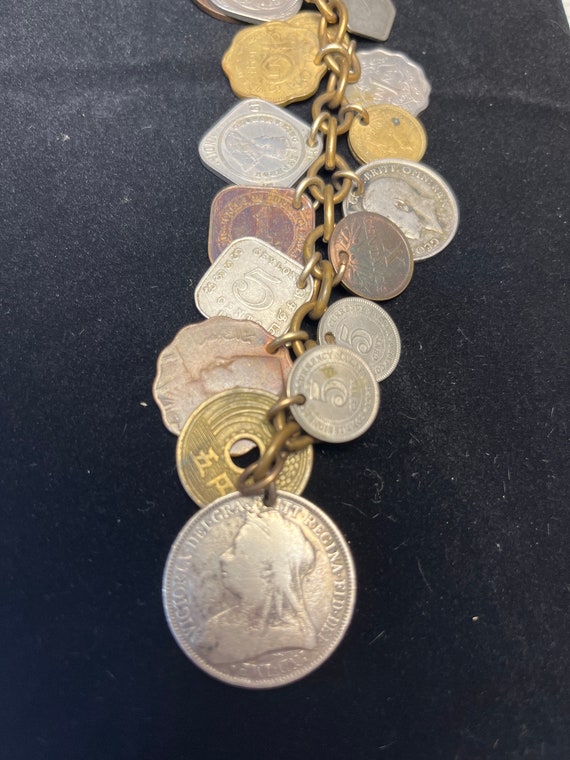 Vintage foreign coin - Gem