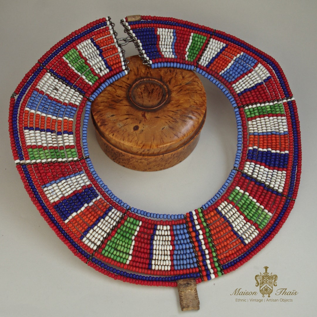 GEOMETRY Vintage Maasai Masai Beaded Collar Necklace, Green, White, Red ...