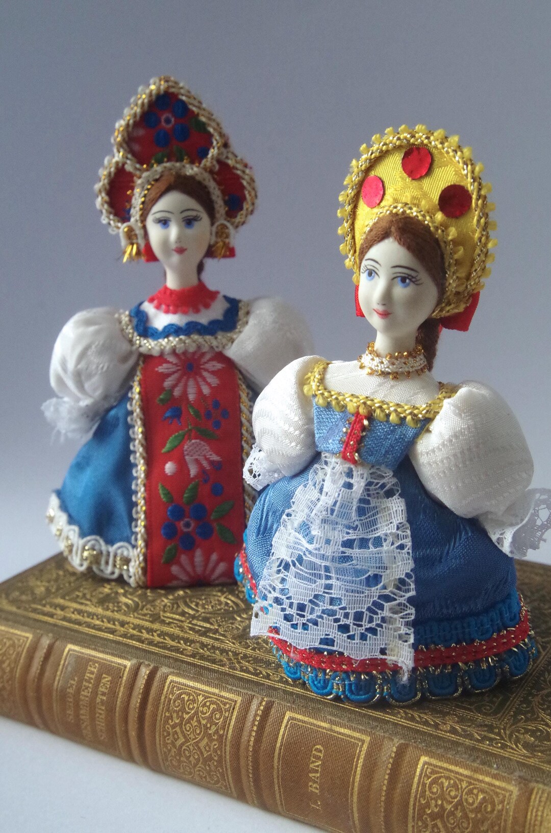 LADY WITH KOKOSHNIK *** Vintage Handmade Folklore Doll, Headdress ...