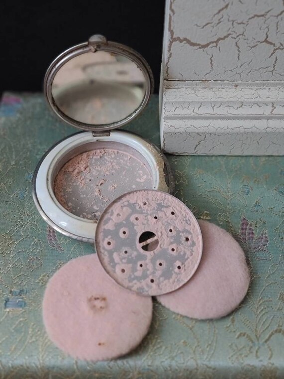 Antique Powder Compact Souvenir Enameled Metal and Ar… - Gem