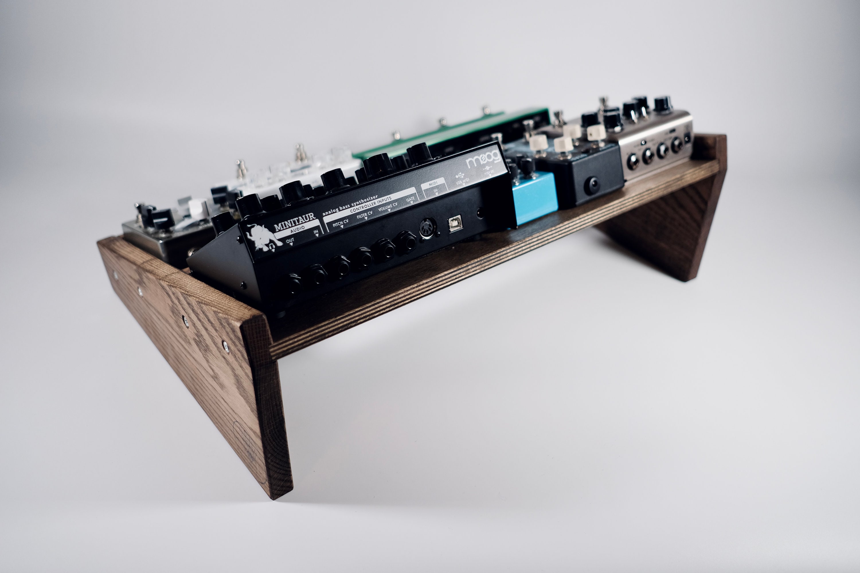 Desktop Pedalboard / Angled Pedalboard / Guitar Pedals Display ...