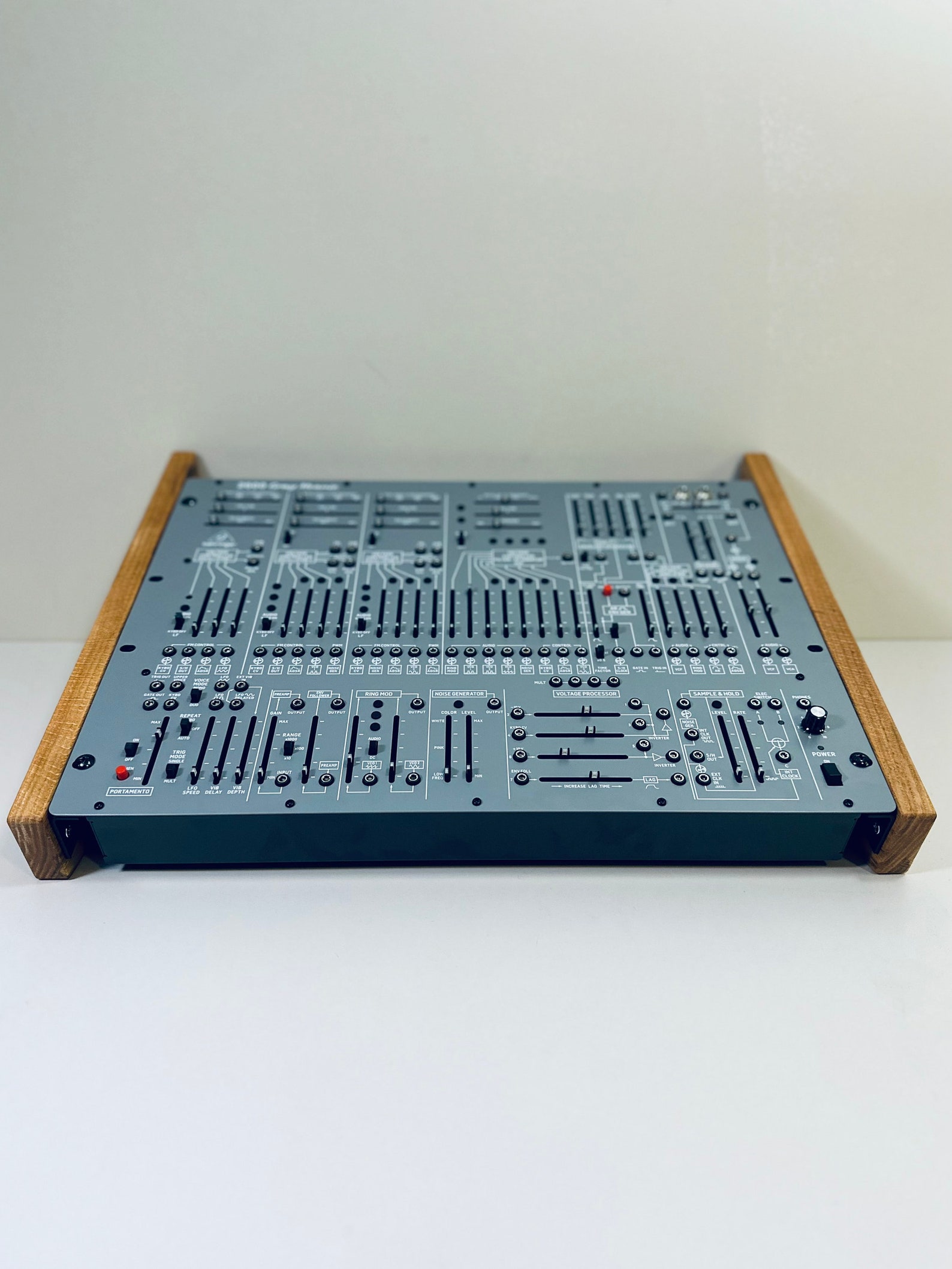 Behringer 2600 Stand / 8u Desktop Synth Rack / Solid Oak Stand - Etsy