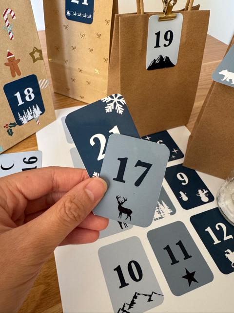 Minimalist Advent Calendar Numbers With Winter Icons, in Different ...
