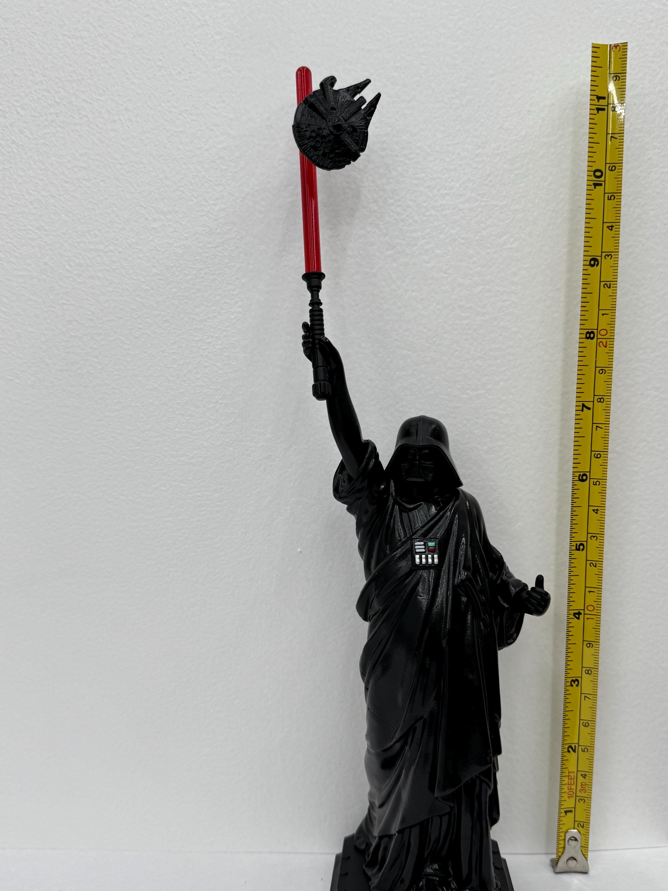 Darth Vader Aquarium Statue: Star Wars Liberty Decor - Etsy