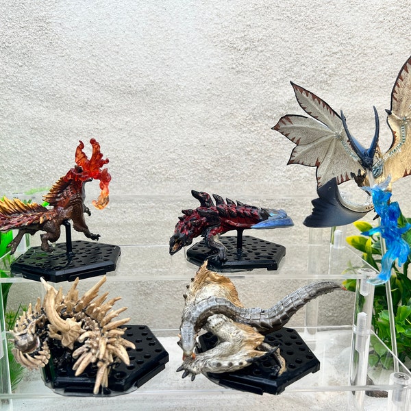 Monster Hunter World Statue - Etsy