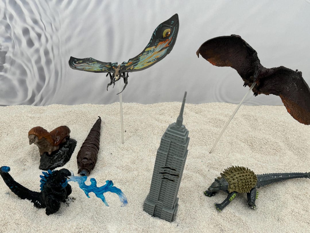 Godzilla Aquarium Decor: Food-safe Kaiju Theme - Etsy