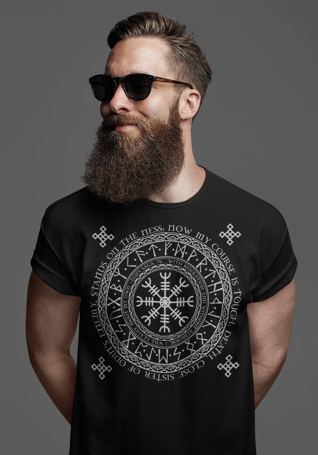 Vegvisr, Norse Magical Stave, Runic Circle, Egil's Saga 79, Unisex T ...