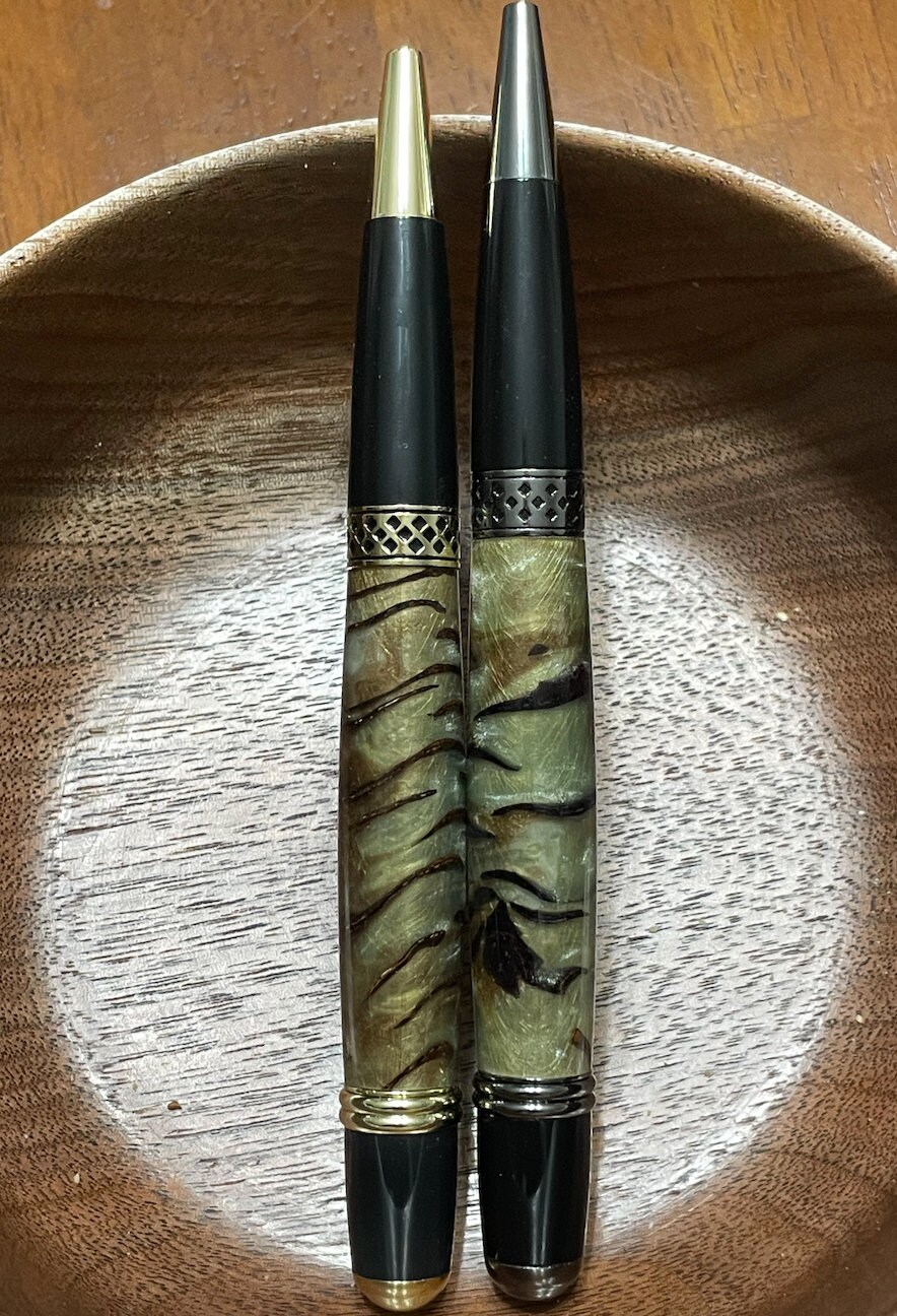 Custom Pine Cone and Resin Tiger Stripes mesa Ink Pen - Etsy