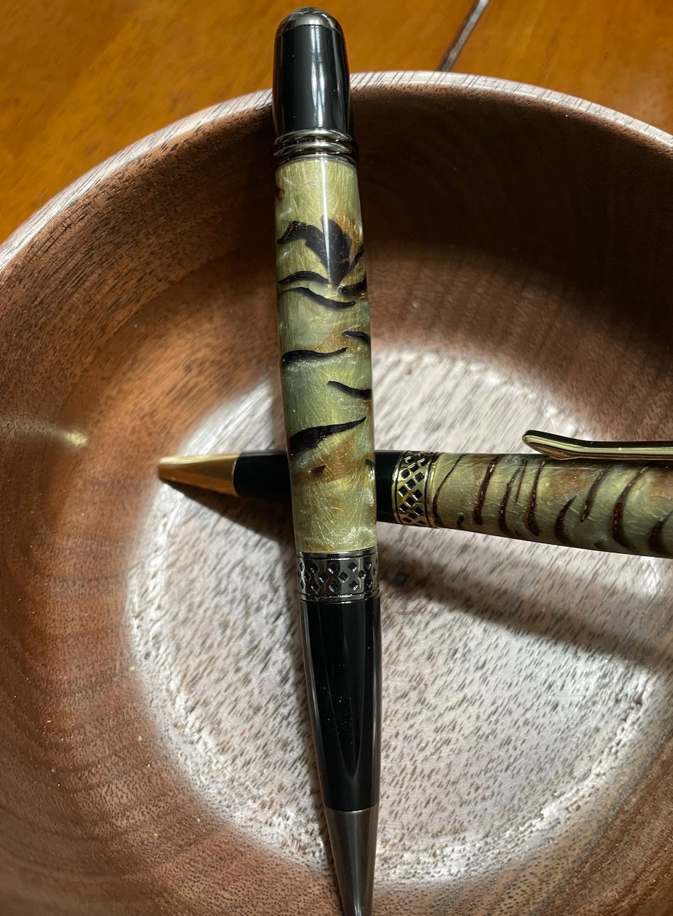 Custom Pine Cone and Resin Tiger Stripes mesa Ink Pen - Etsy