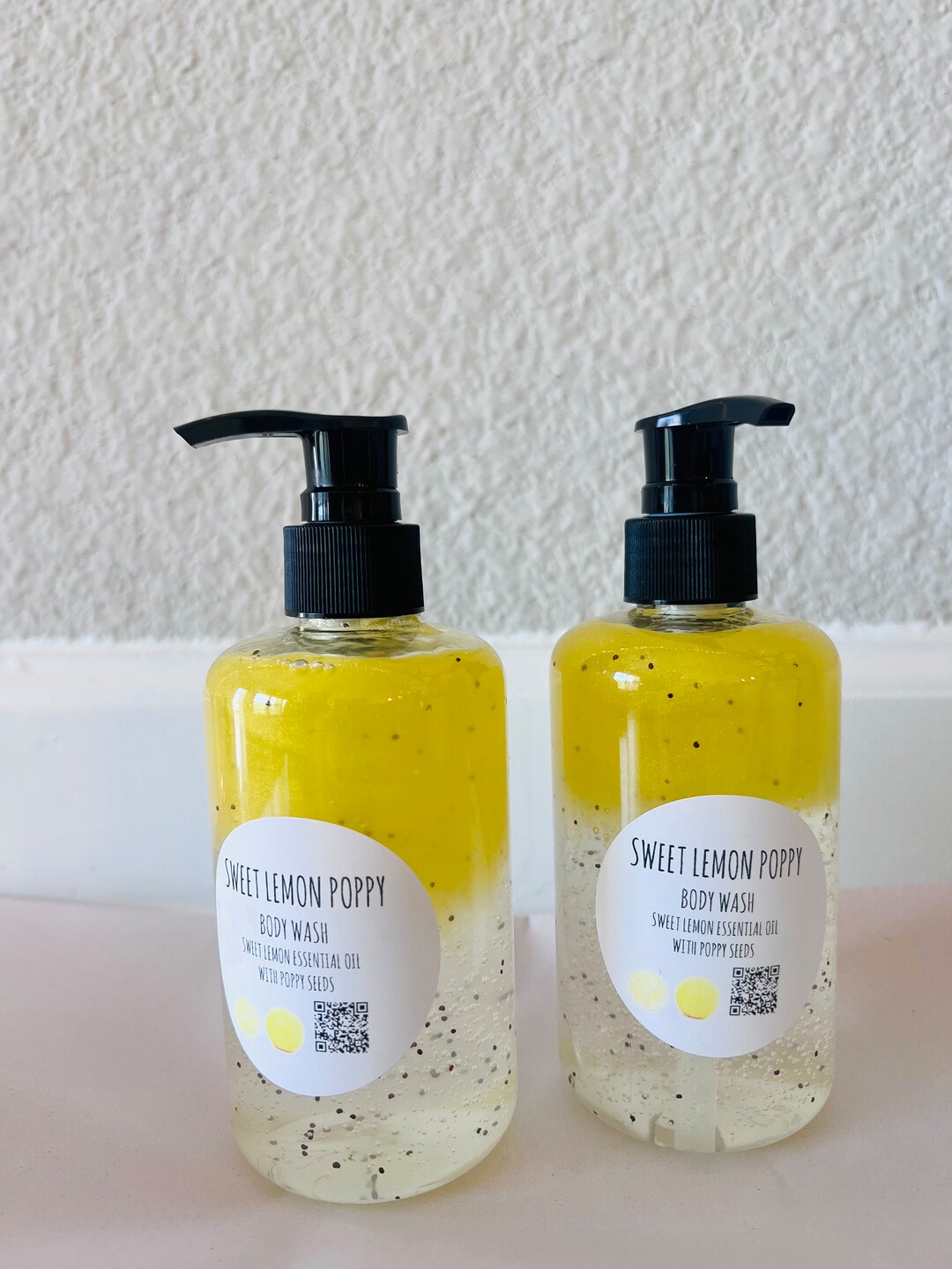 Lemon Poppy Seed Body Wash: Essential Oil Exfoliating Soap - Etsy