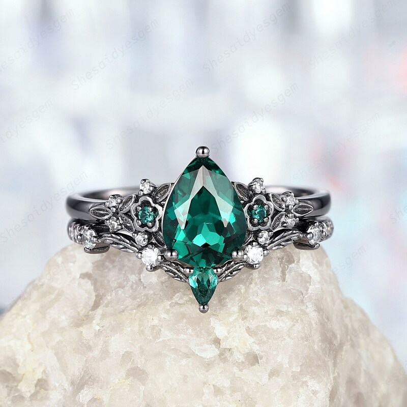 Witchy Engagement Ring - Etsy