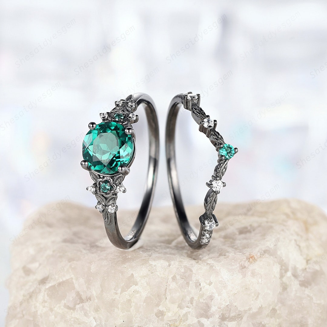 Unique Round Shape Floral Emerald Engagement Ring Set, Nature Inspired ...