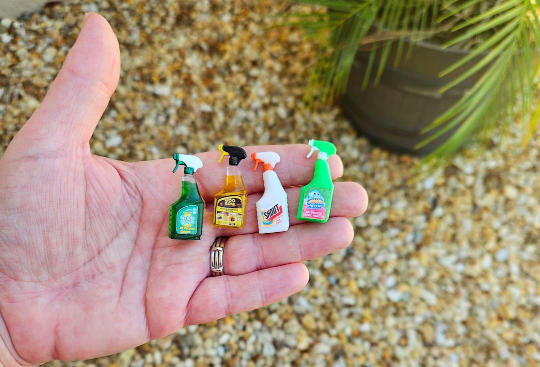 Miniature Cleaning Supplies, Doll House Cleaning Products, props - Etsy