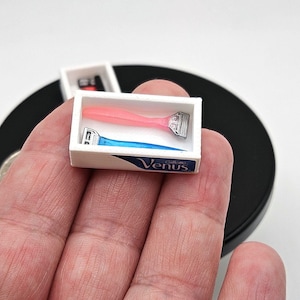 Mini Razor Set, doll House Prop - Etsy