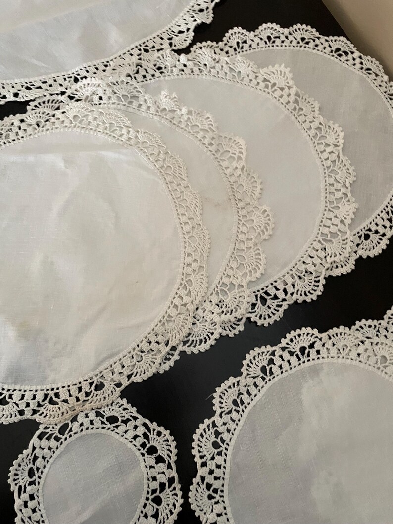 8 Matching Varied Sizes Round Doilies With Crotched Edges - Etsy