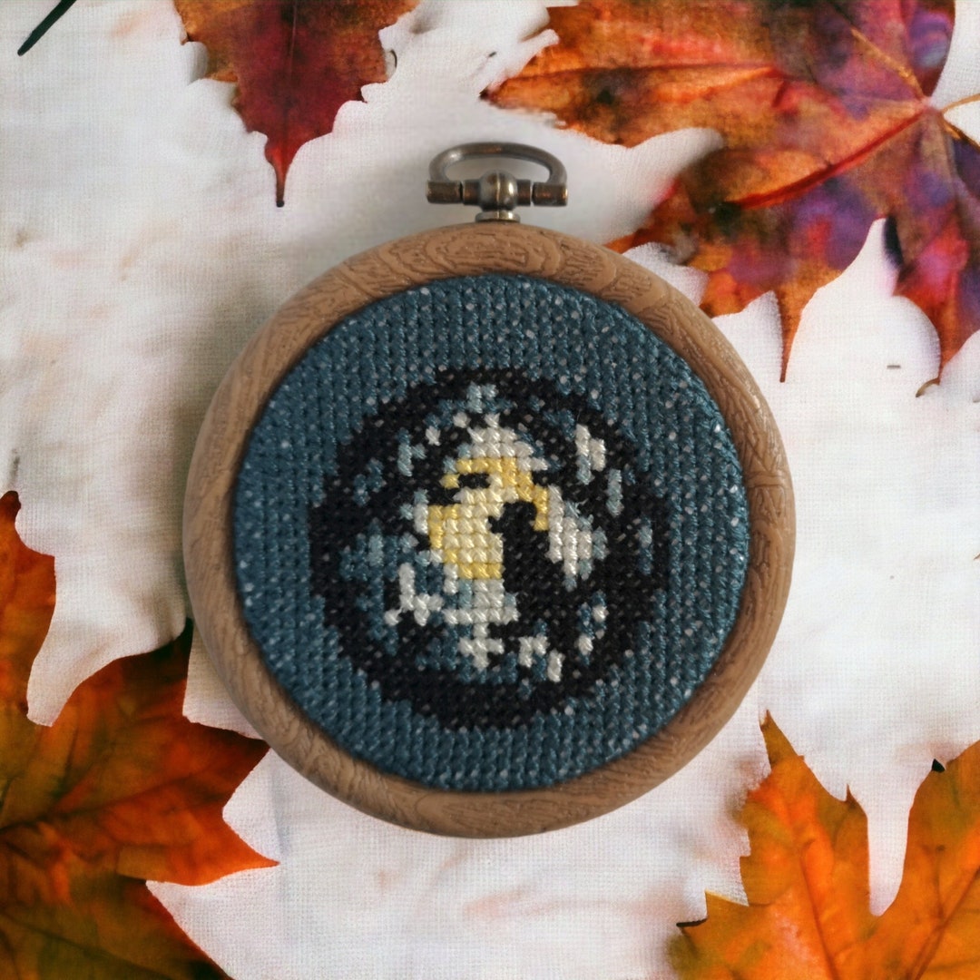 Halloween Embroidery Art | Hoop Mounted - Etsy