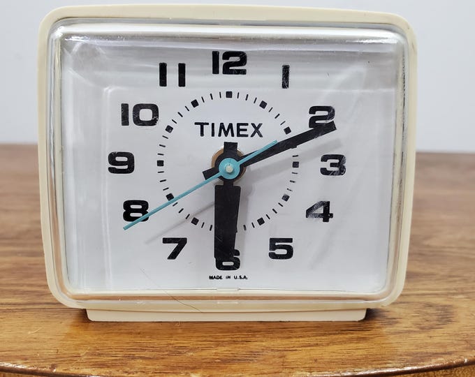 Vintage Timex Model 7369A Electric Alarm Clock – Cream Mid Century MCM ...