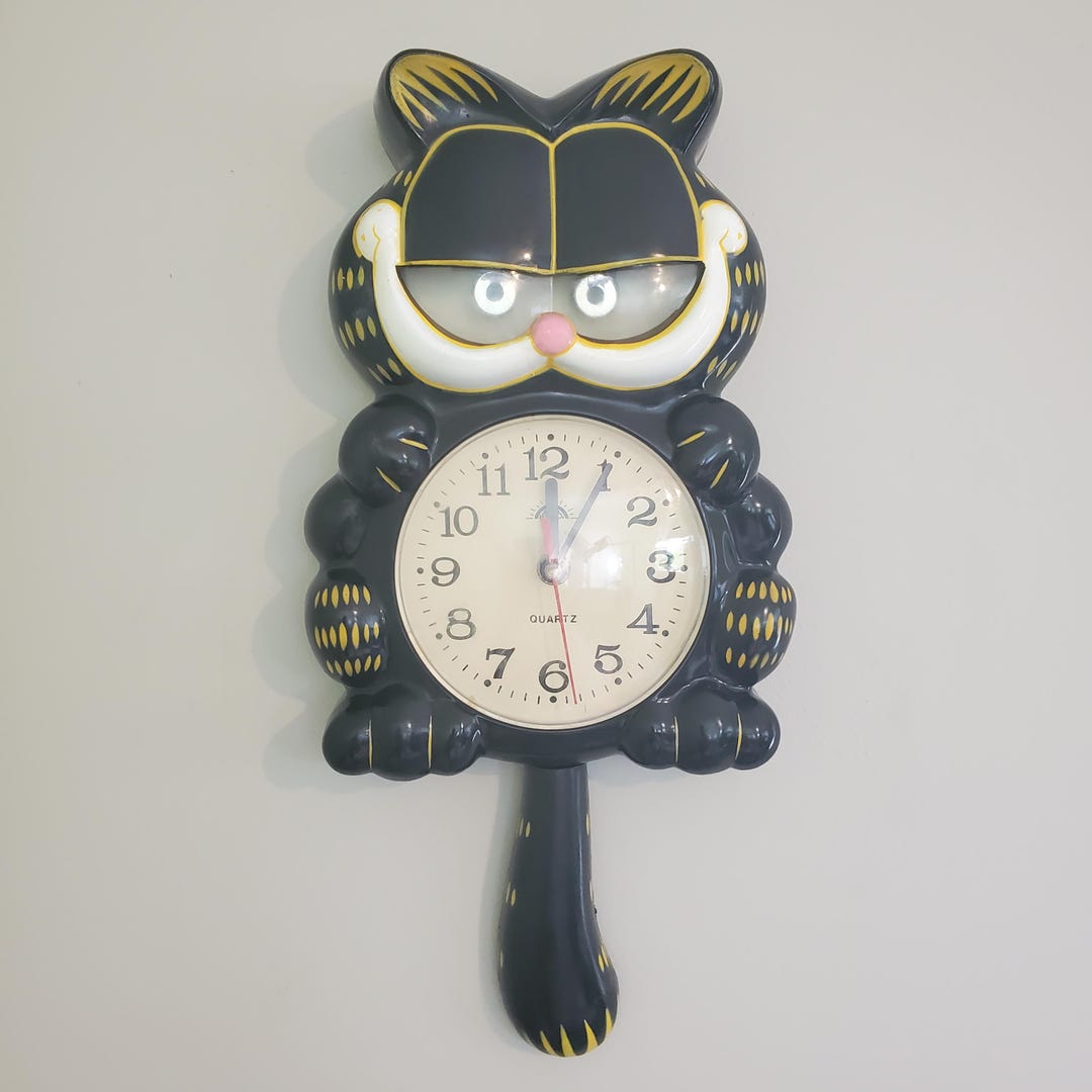 VTG Rare Black Garfield Wall Clock With Tail Pendulum Retro Quartz ...