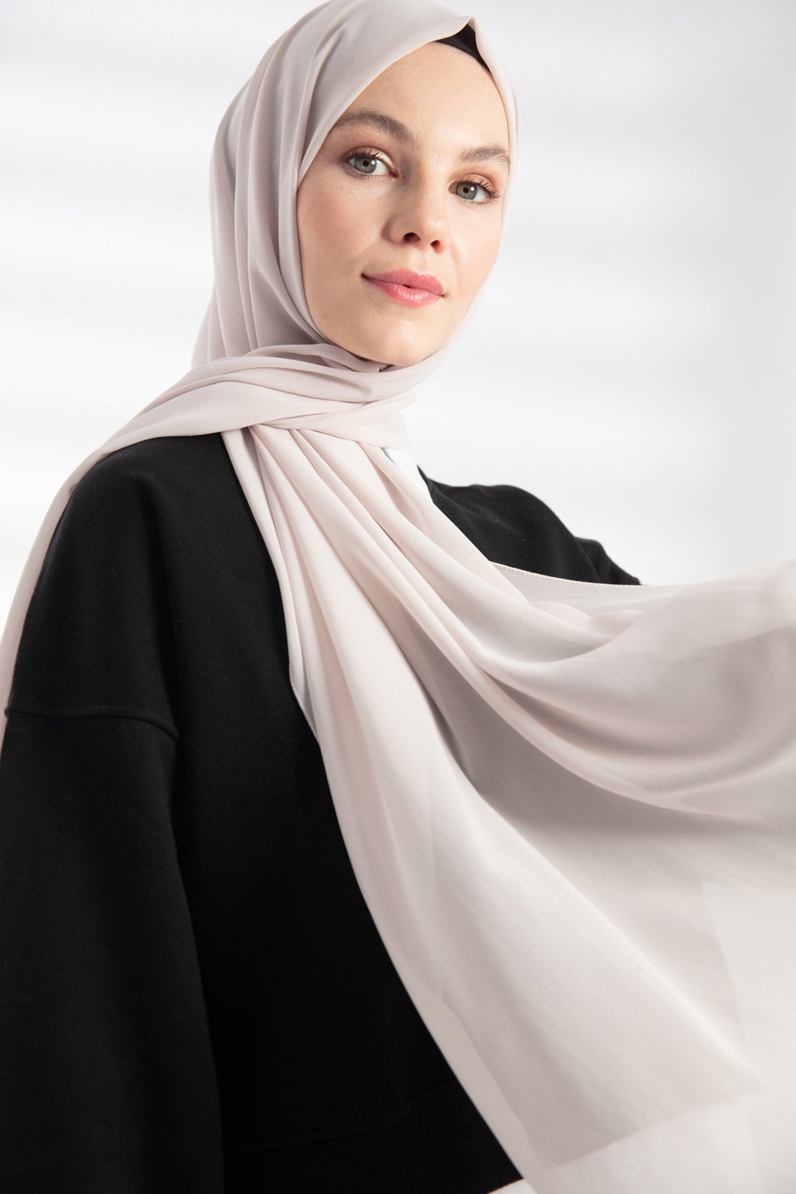 Chiffon Luxury Premium Hijab Scarf, Quality Chiffon Hijab Plain Scarf ...