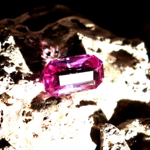 Precious Rare Found Natural Alexandrite Stone AAA Genuine Alexandrite ...