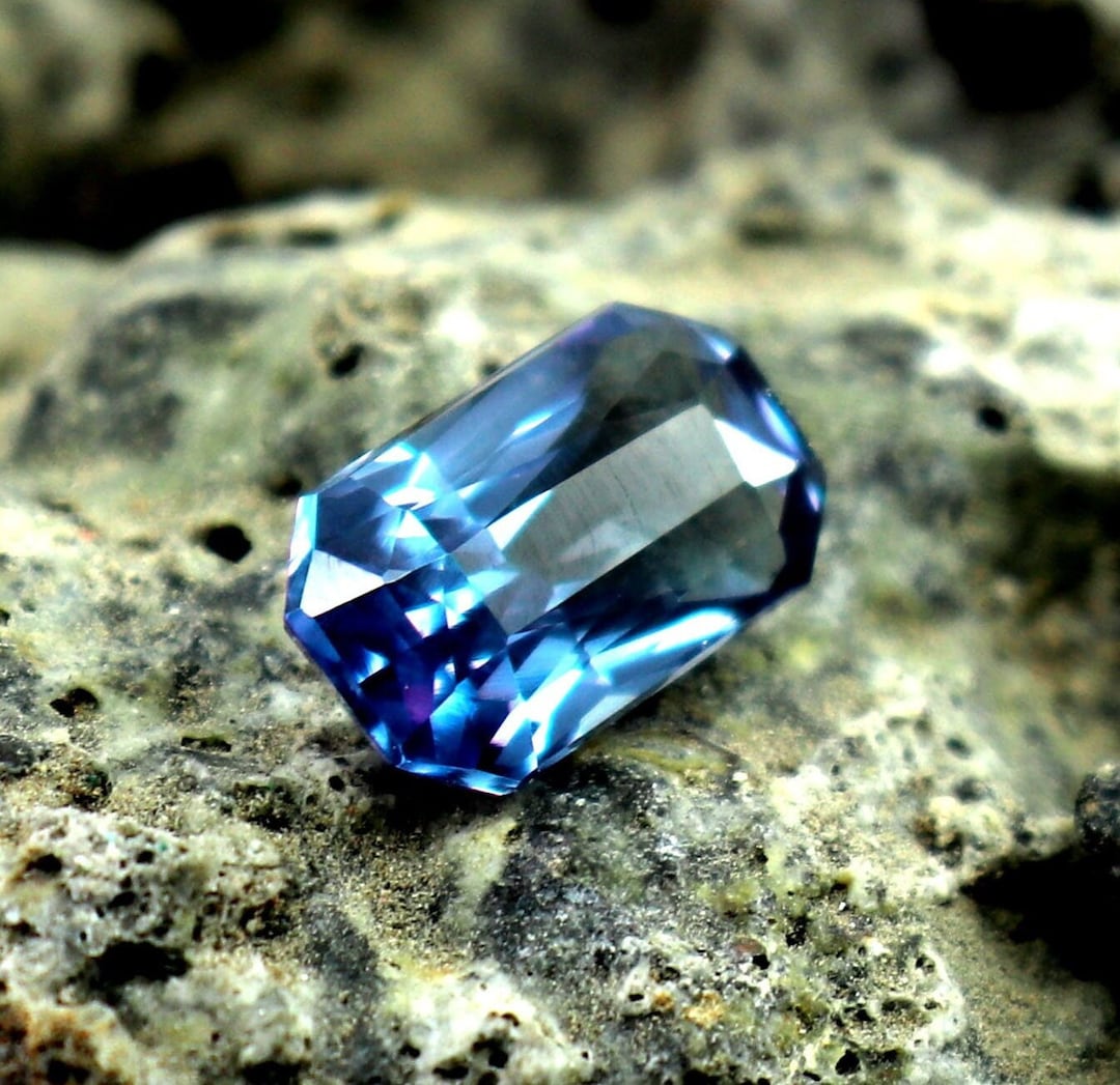 Precious Rare Found Natural Alexandrite Stone AAA Genuine Alexandrite ...