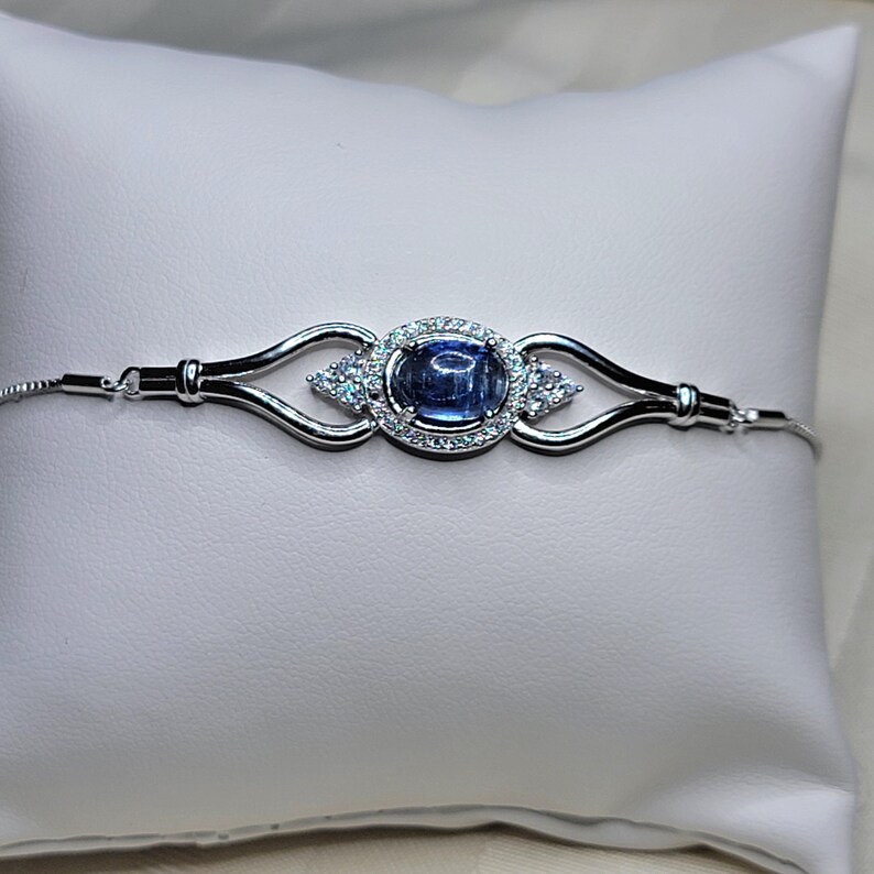 Beautiful Bolo Style Bracelet Kingman Turquoise or Blue Kyanite - Etsy