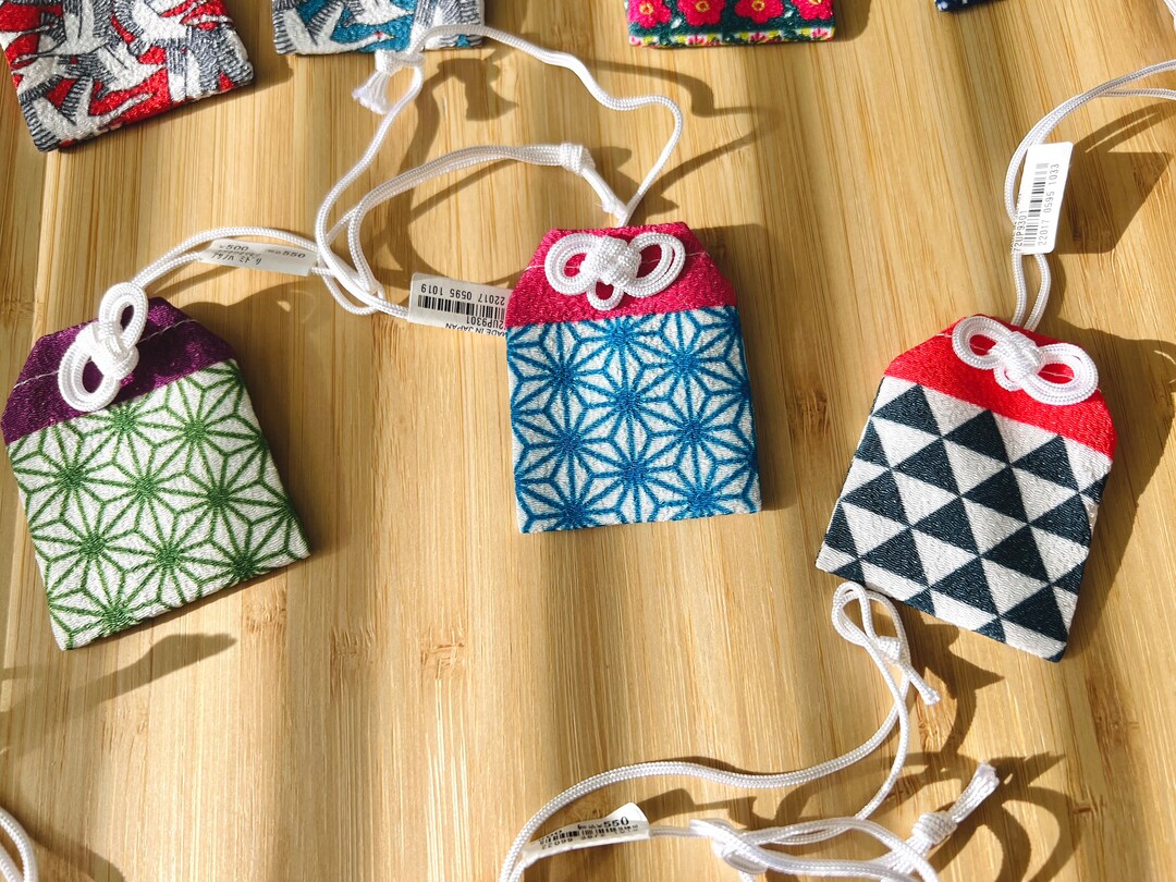 Amulet Bag Japanese Omamori Made of Traditional Japanese Cloth Comes ...