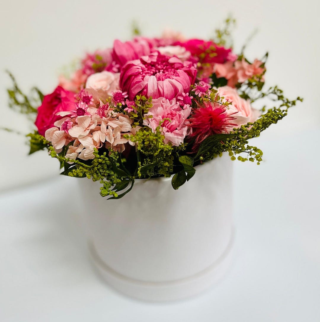 Mix Pink PRESERVED JAPANSE ROSE in a Designer Box. Real Roses That Last ...