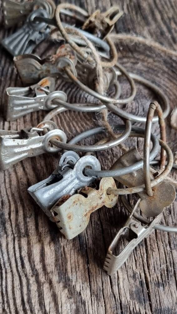 Set of 12 Vintage Rusty Metal Rings Pole Curtain Rings With - Etsy