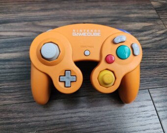 Authentic Official Nintendo Gamecube Controller Nintendo Club Mario ...